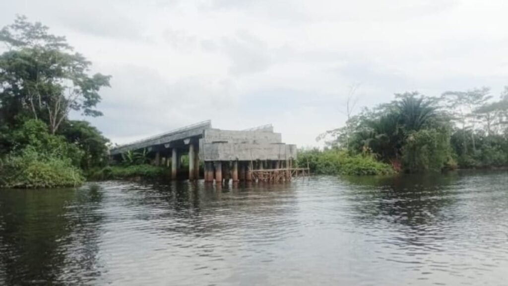 Puluhan Tahun Terisolasi, Erlin Hardi Bangun Akses Jalan dan Jembatan ...